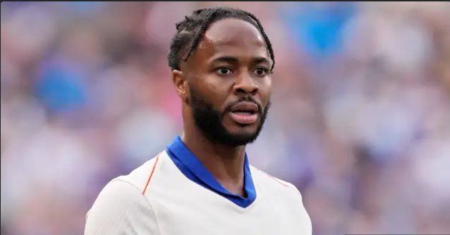 Rosenior Opens Door for Sterling and Disasi at Chelsea