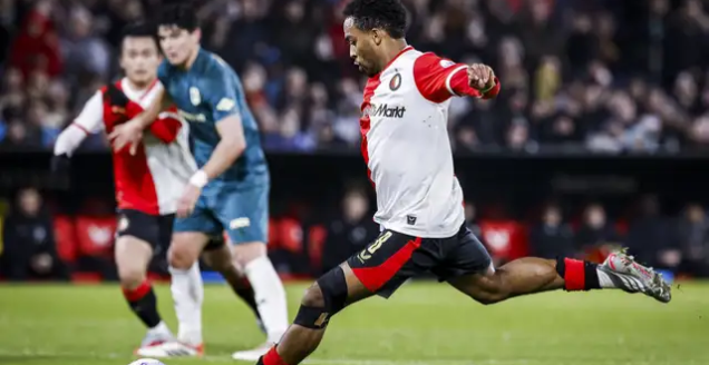 Timber lashes out as Feyenoord derby defeat sparks Van Persie fallout